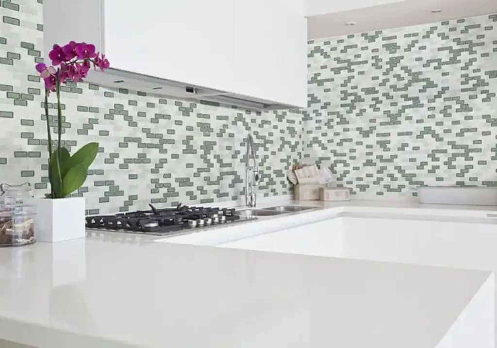 Glass Mosaic Tile Inspiration – Stunning Designs & Installations